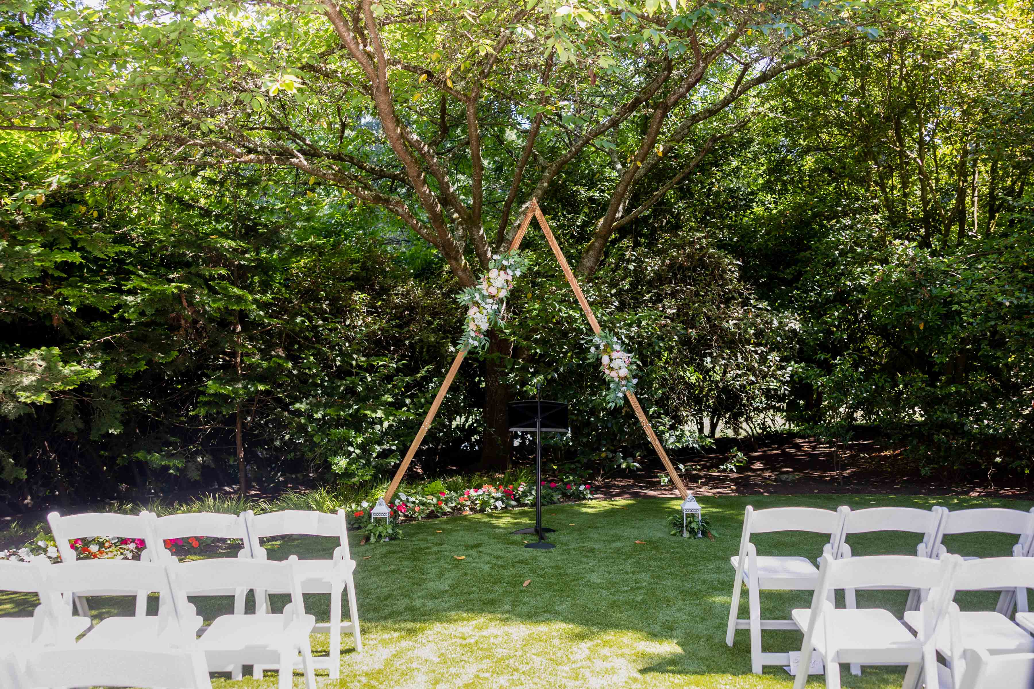 Fun and Charming Wedding Themes Which are DIY-Friendly | Melo - Photo ...